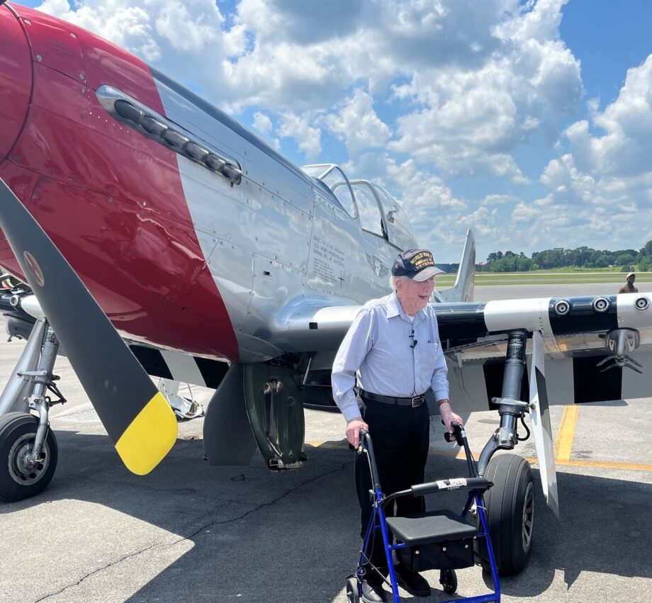 P-51 Mustang Visit Delights WWII Veteran Pilot in Rome, GA – CAF ...